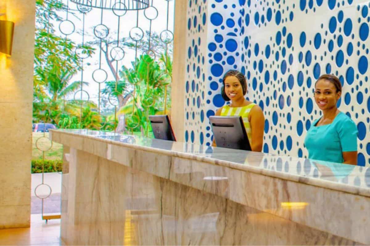 Hedonism Resort Review: Should You Go to this Sexy Resort in Jamaica ...